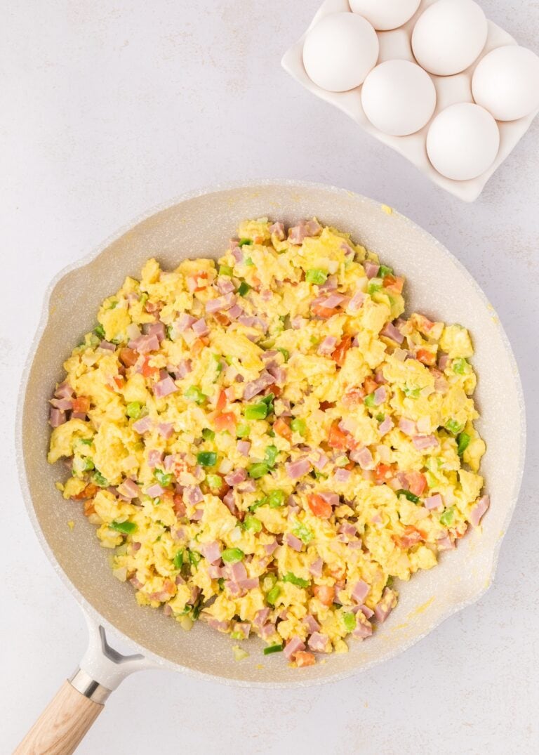 Western Scrambled Eggs | Living Chirpy
